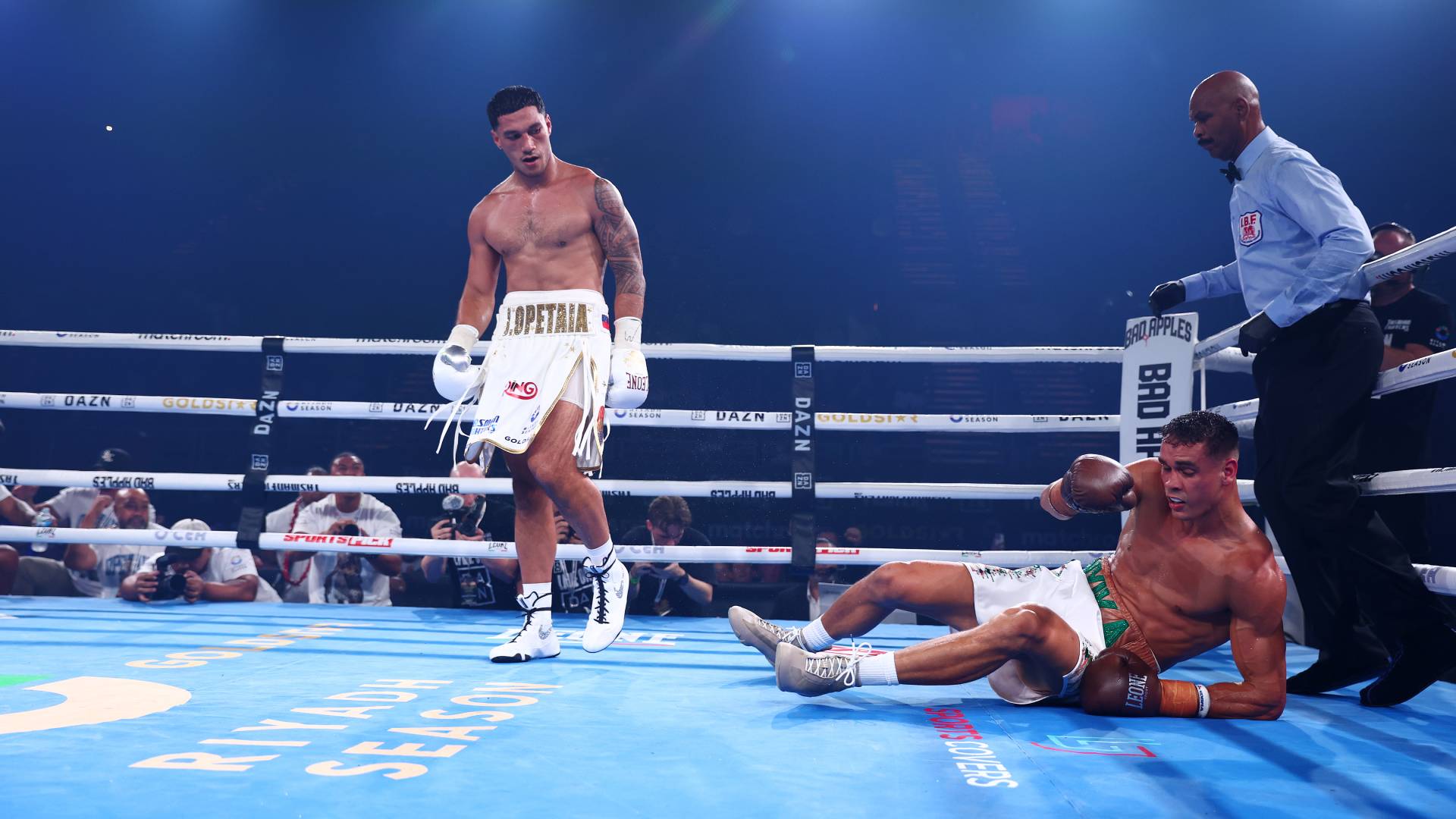 Jai Opetaia knocks out David Nyika with huge left hand in round four to ...