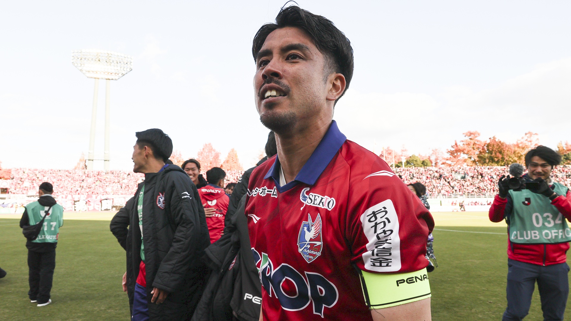 J1初挑戦の岡山、2025シーズンもMF竹内涼がキャプテン続投「クラブのため、仲間のために…」 新加入のMF江坂任は“副キャプテン3人衆”の1人に ｜ Jリーグ | DAZN News JP