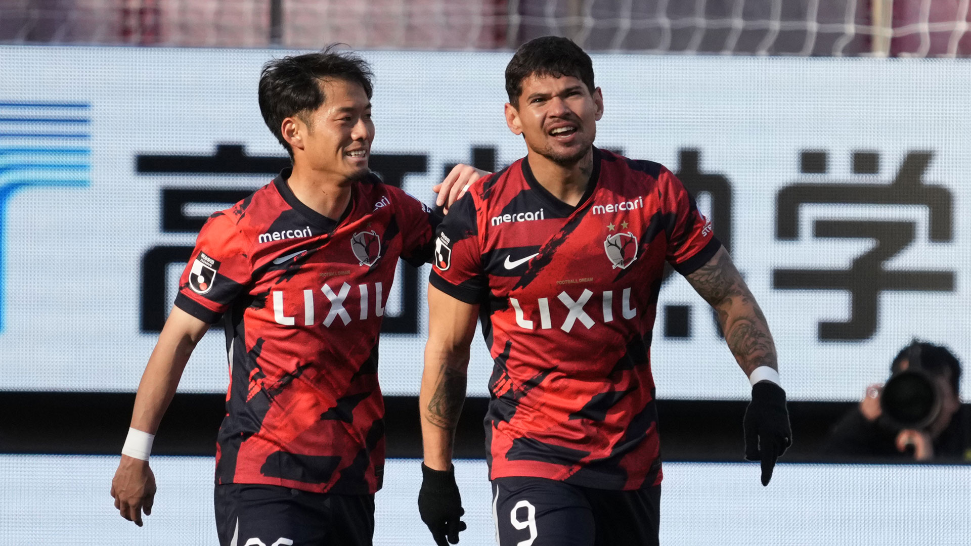 鹿島が新体制初勝利。2発のレオ・セアラ「ゴールよりもチームの勝利」 | Jリーグ | DAZN News JP