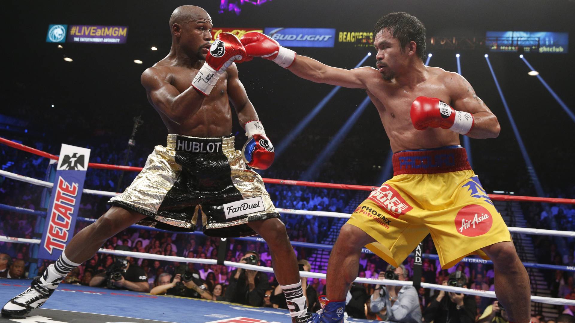 Two boxing legends confirm surprise rematch for September | DAZN News US