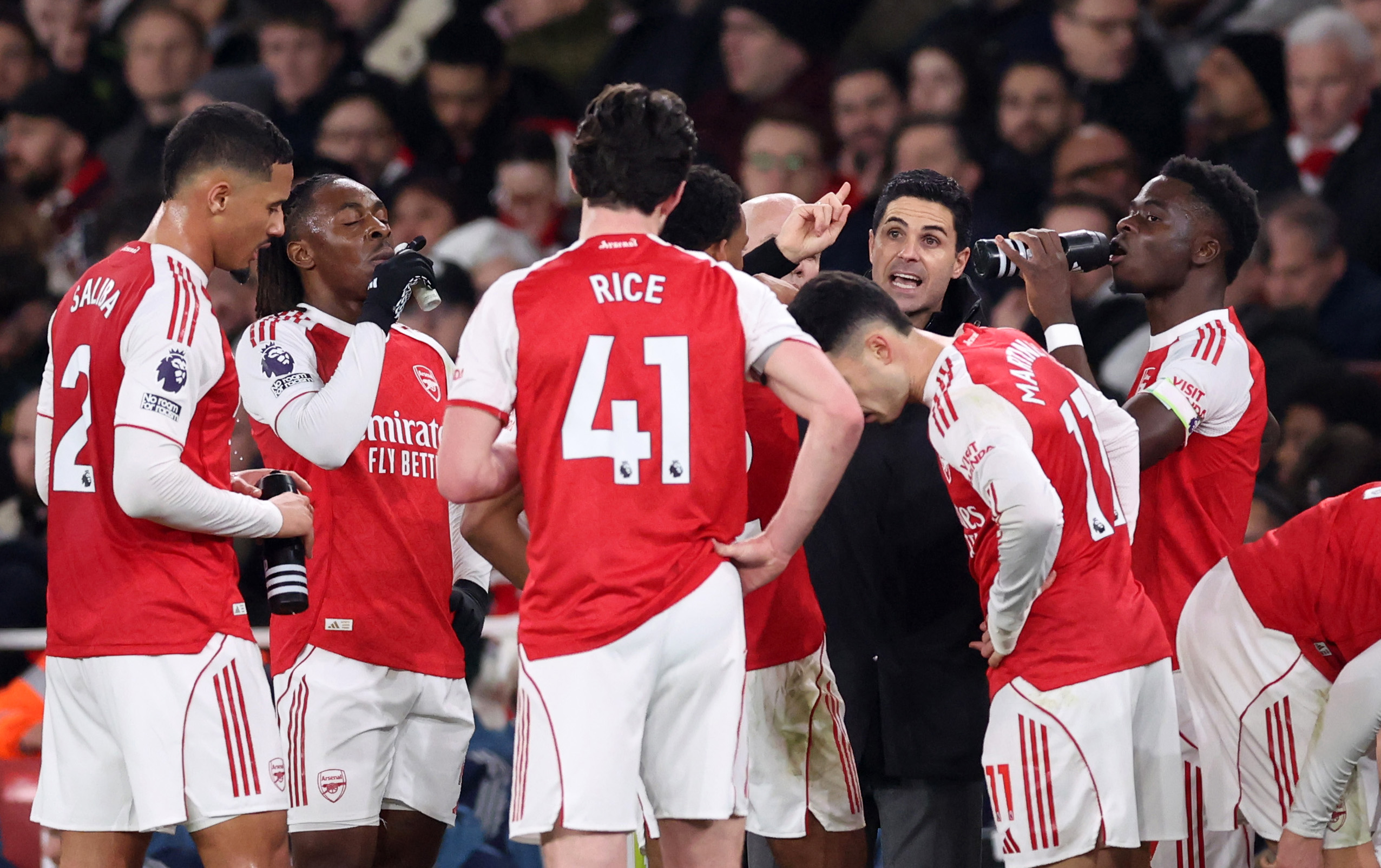 'Not time to panic' Invincibles winner calls for calm amid Arsenal ...