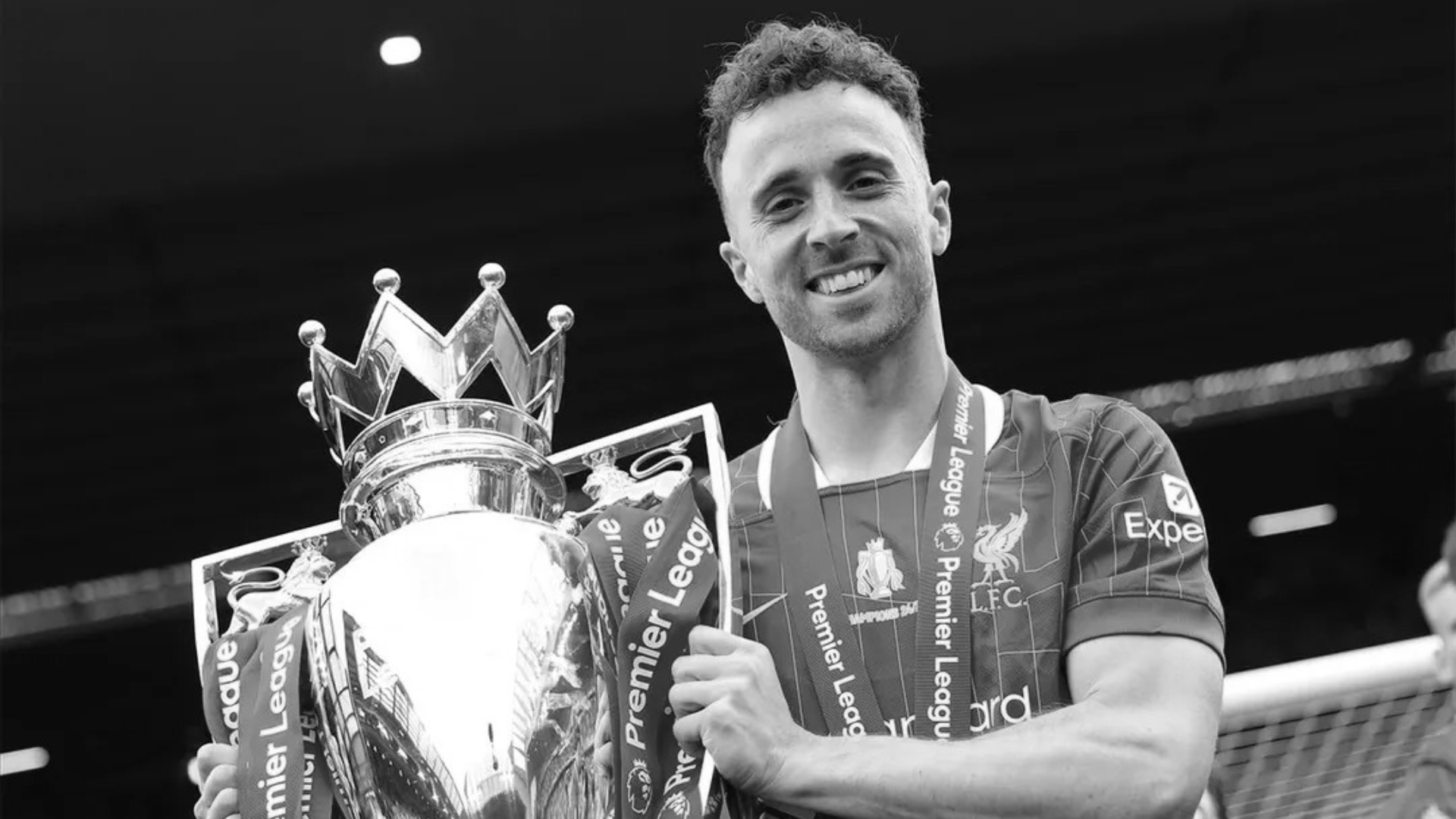 In Gedenken an Diogo Jota und seinen Bruder: Schweigeminute vor jedem ...