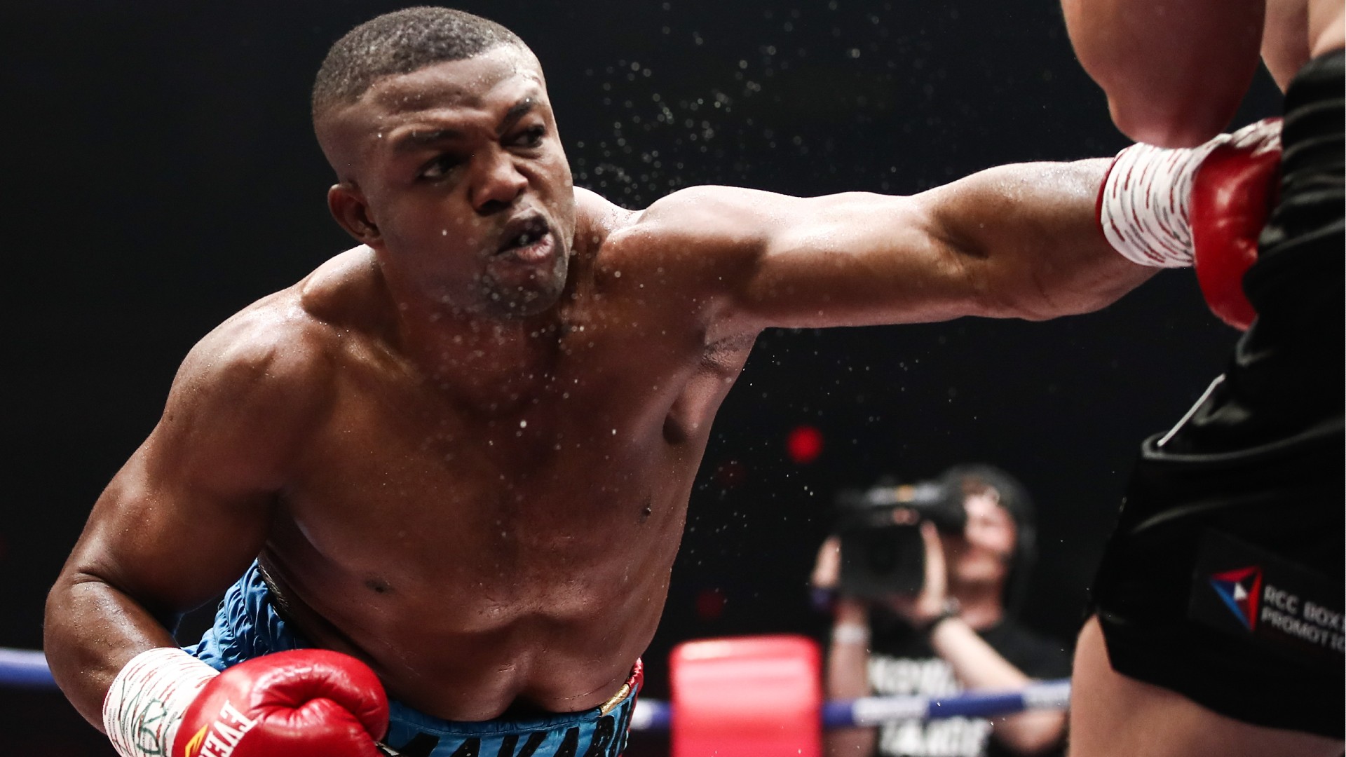 What time is the Noel Mikaelian vs. Ilunga Makabu fight tonight ...