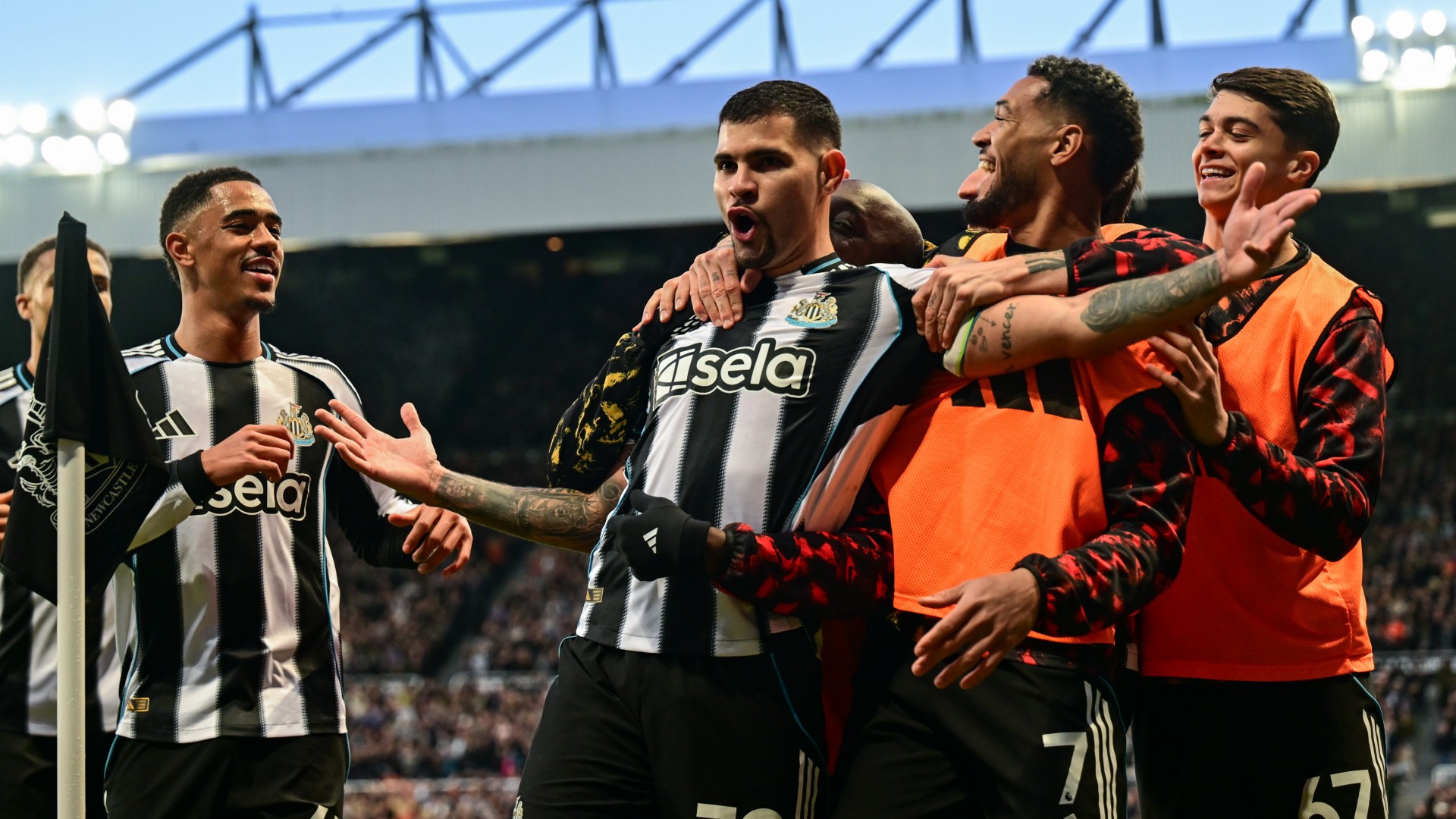 Premier League Team of the Week: Superb skills earn nods for Bruno ...