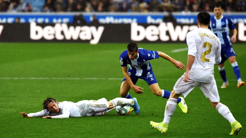 Real Madrid gegen Deportivo Alaves heute live: LaLiga im TV und Livestream | DAZN News DE