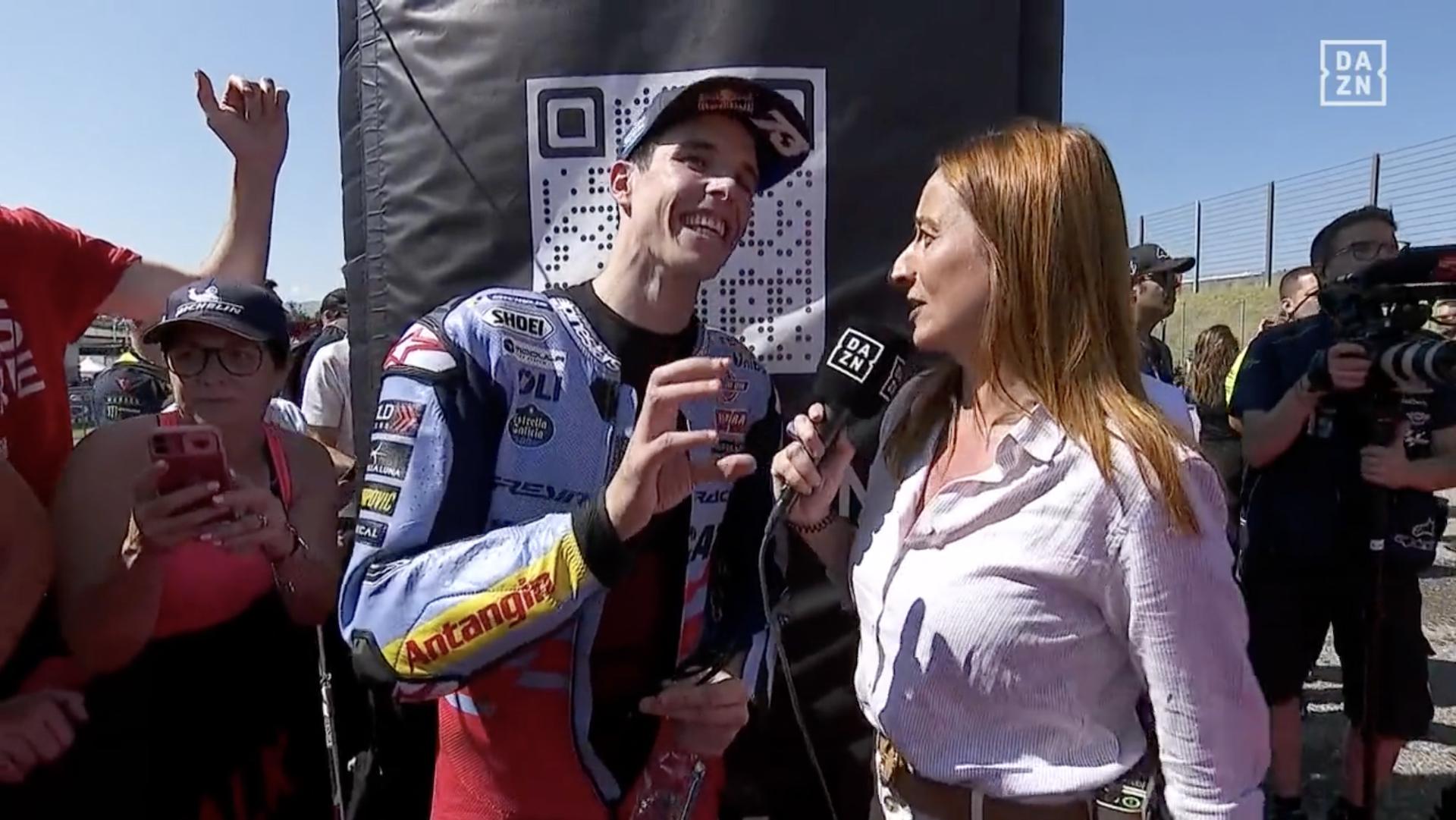 Álex Márquez y un mensaje subliminal en su moto: "¡Para que vigilen ...