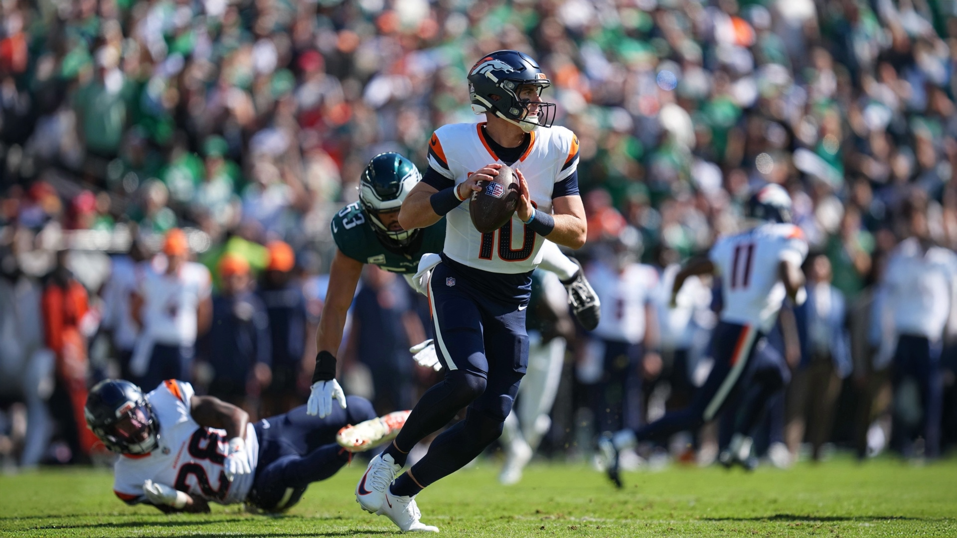 Broncos roar back to knock the Eagles from the undefeated ranks in upset | DAZN News CA