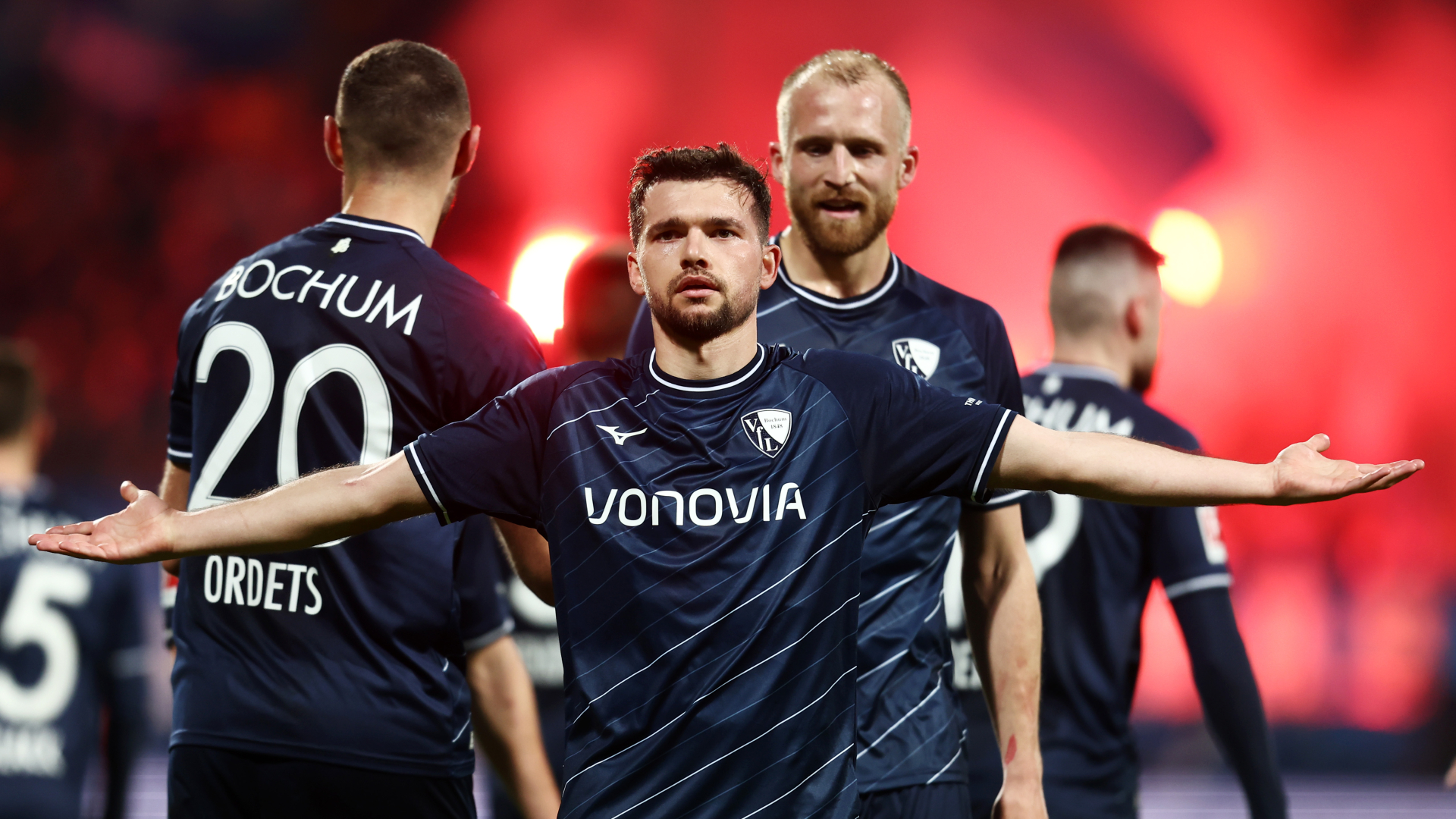 Wer zeigt / überträgt VfL Bochum vs. Fortuna Düsseldorf im TV und LIVE ...