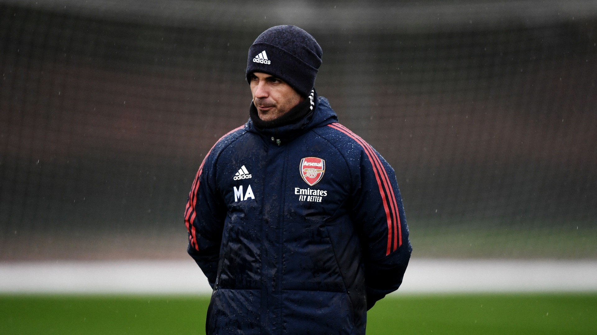 Retired Arsenal player reassures fans about club's lack of transfer ...