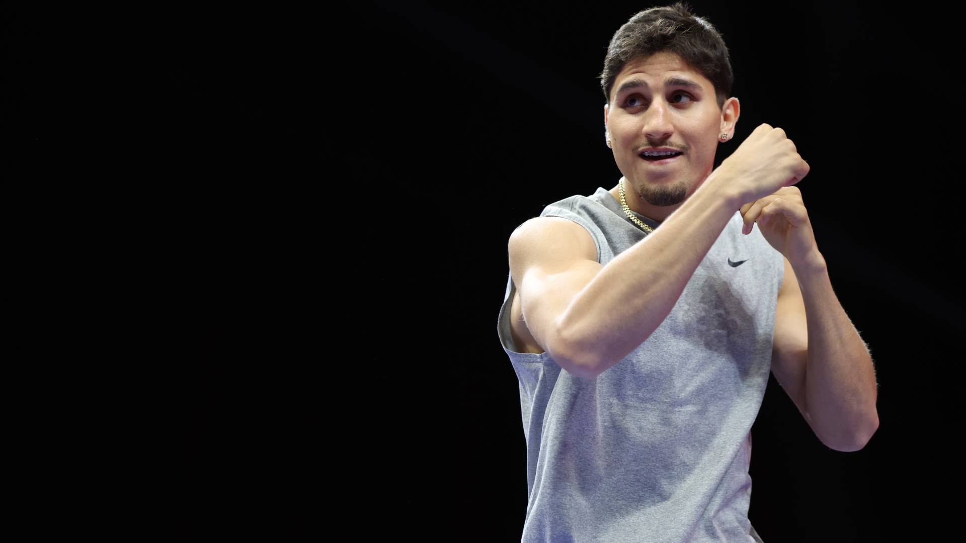 Canelo vs Scull: Meet Marco Verde – the Olympic silver medallist making ...