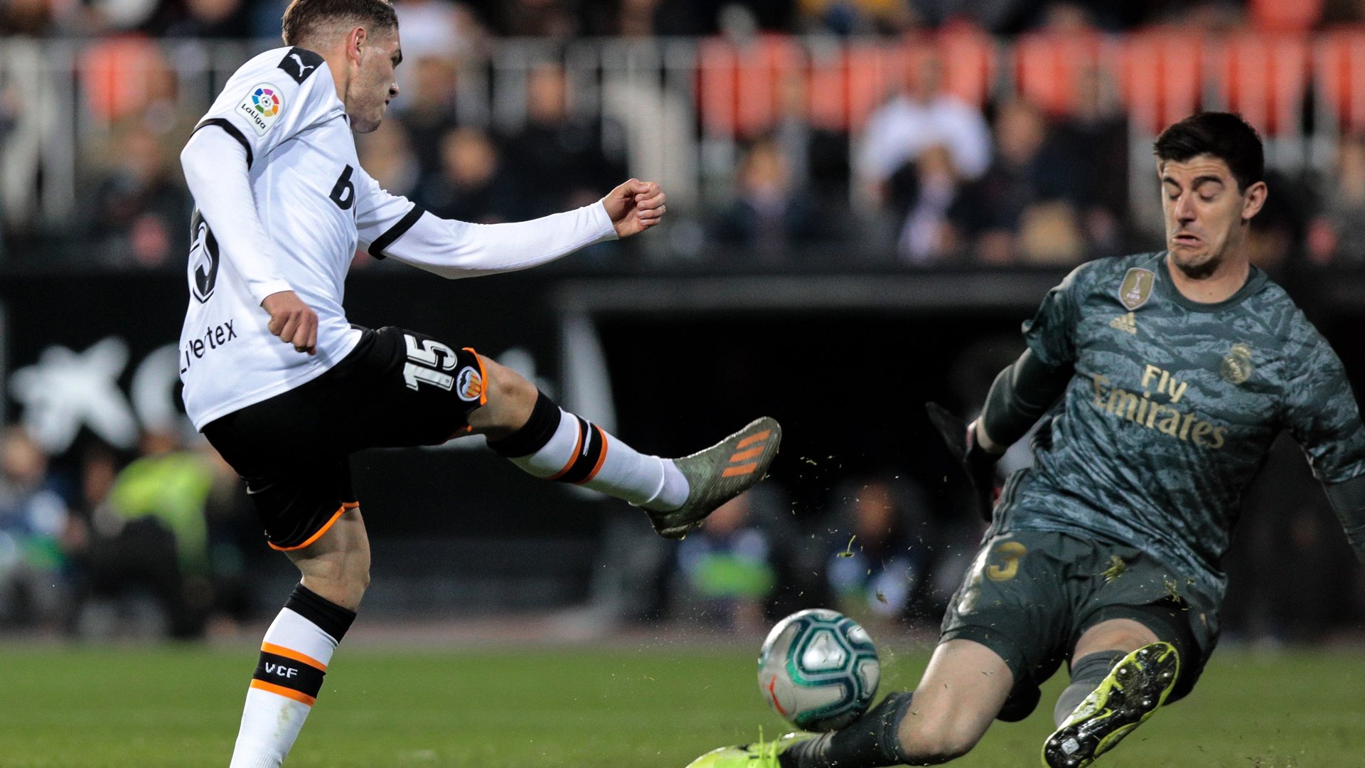 Wer zeigt / überträgt Real Madrid - FC Valencia heute live im TV und ...