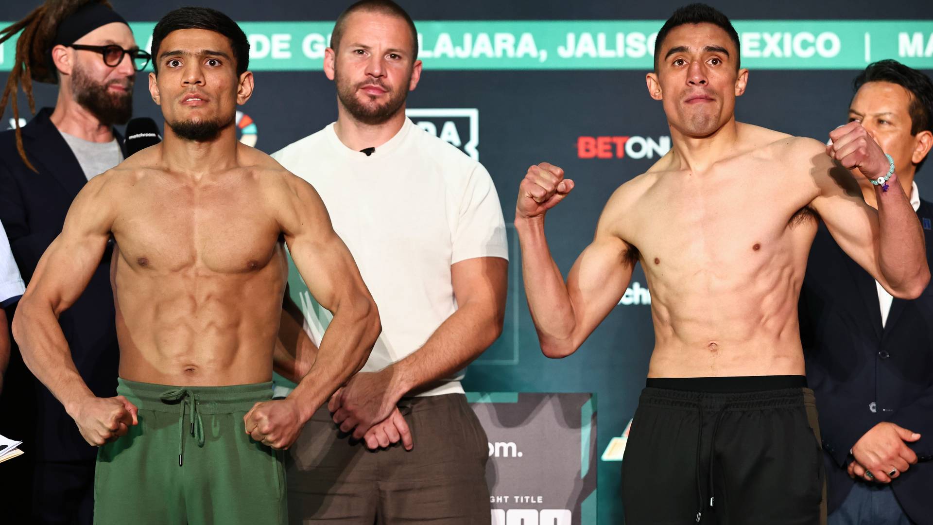 Murodjon Akhmadaliev vs Luis Castillo Keys to Victory: Breaking down tactics of each fighter ...