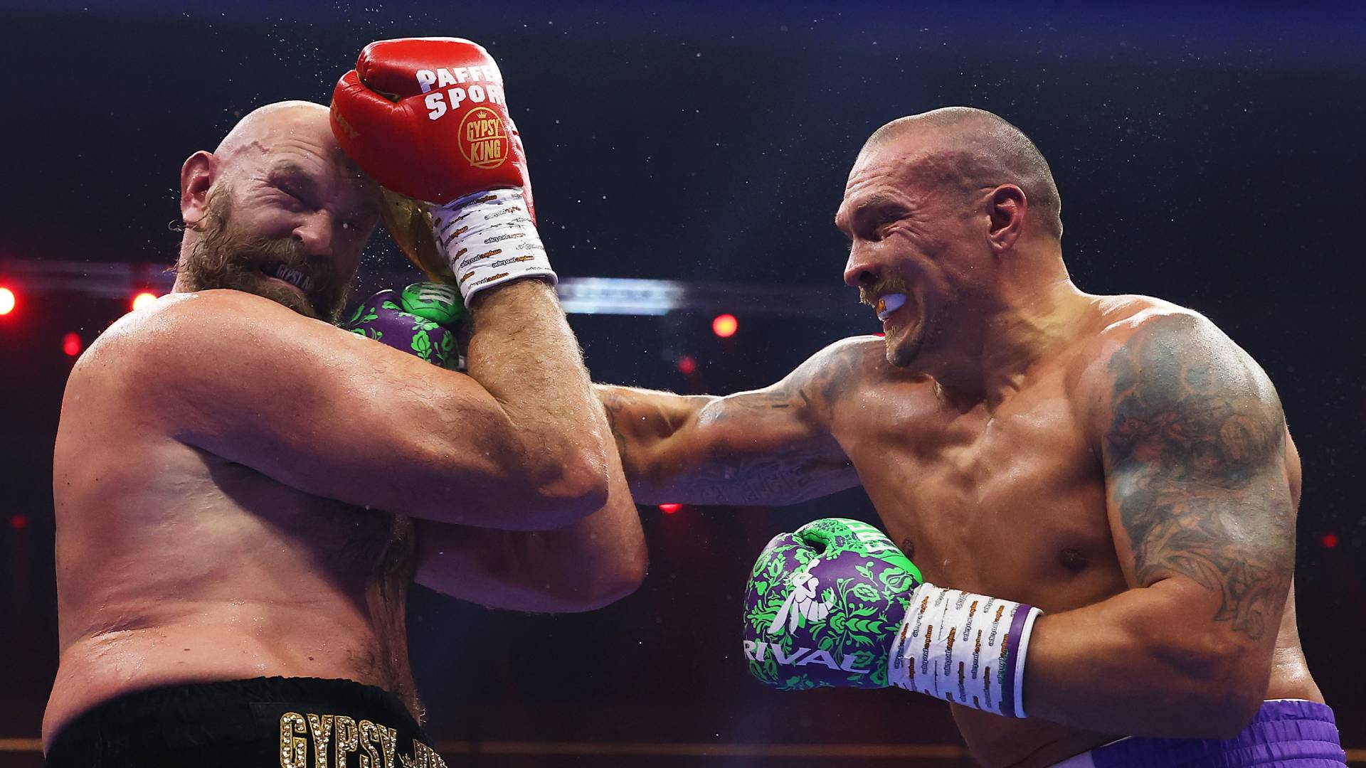 Tyson Fury and Oleksandr Usyk light up Christmas with festive special ...