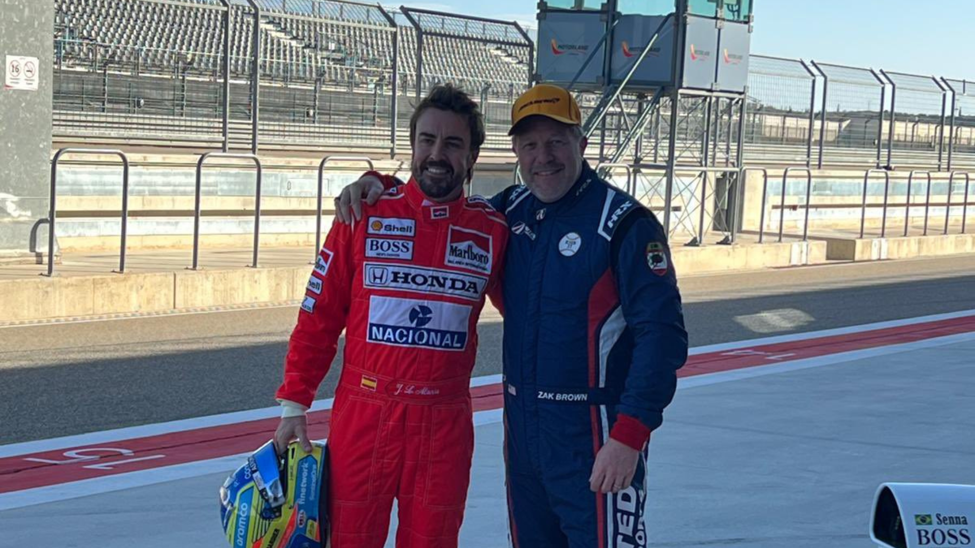 ¡Fernando Alonso se 'transforma' en Ayton Senna!: así fue el viral ...