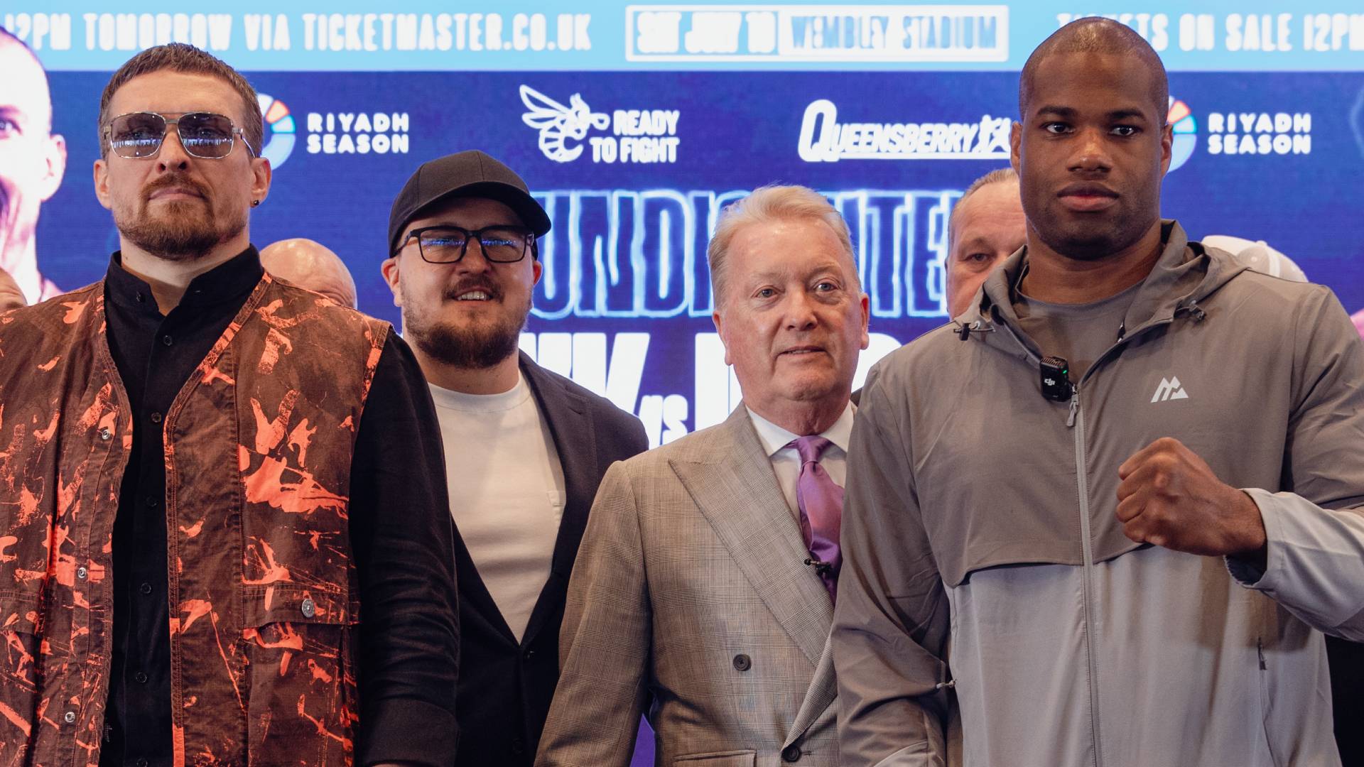 Le boxeur qui a battu Deontay Wilder fait une prédiction surprenante ...