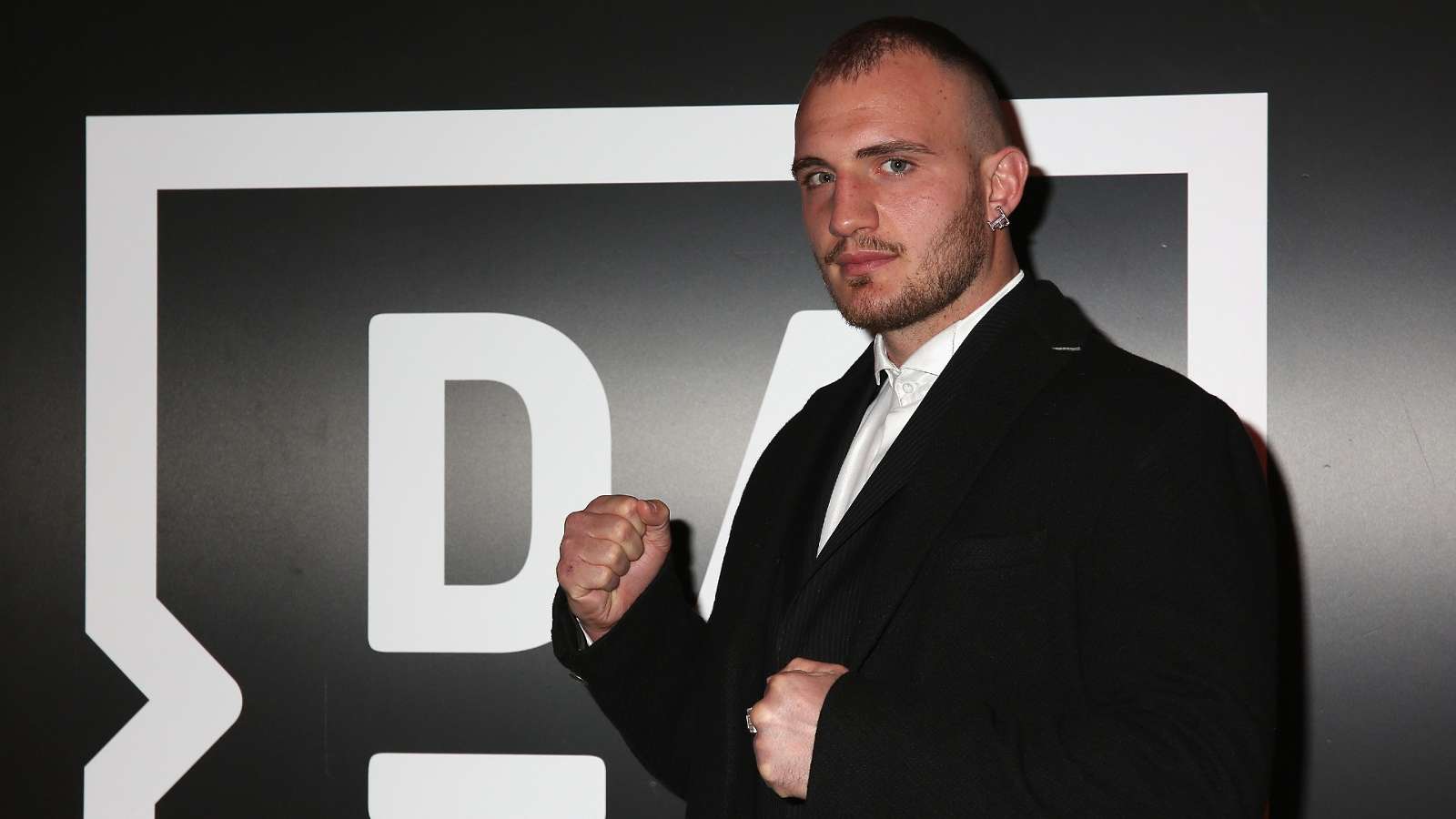 Floyd Masson vs. Fabio Turchi: Date start time, TV channel and live ...