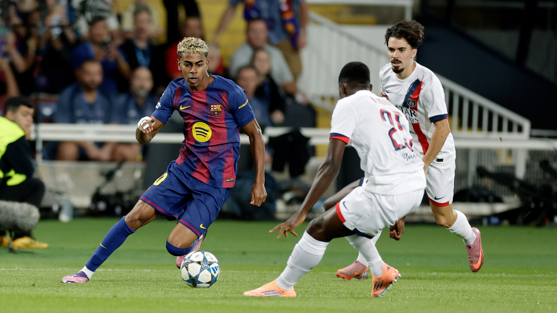 Dank Joker Ramos: PSG siegt in Barcelona spät nach Rückstand | DAZN News DE