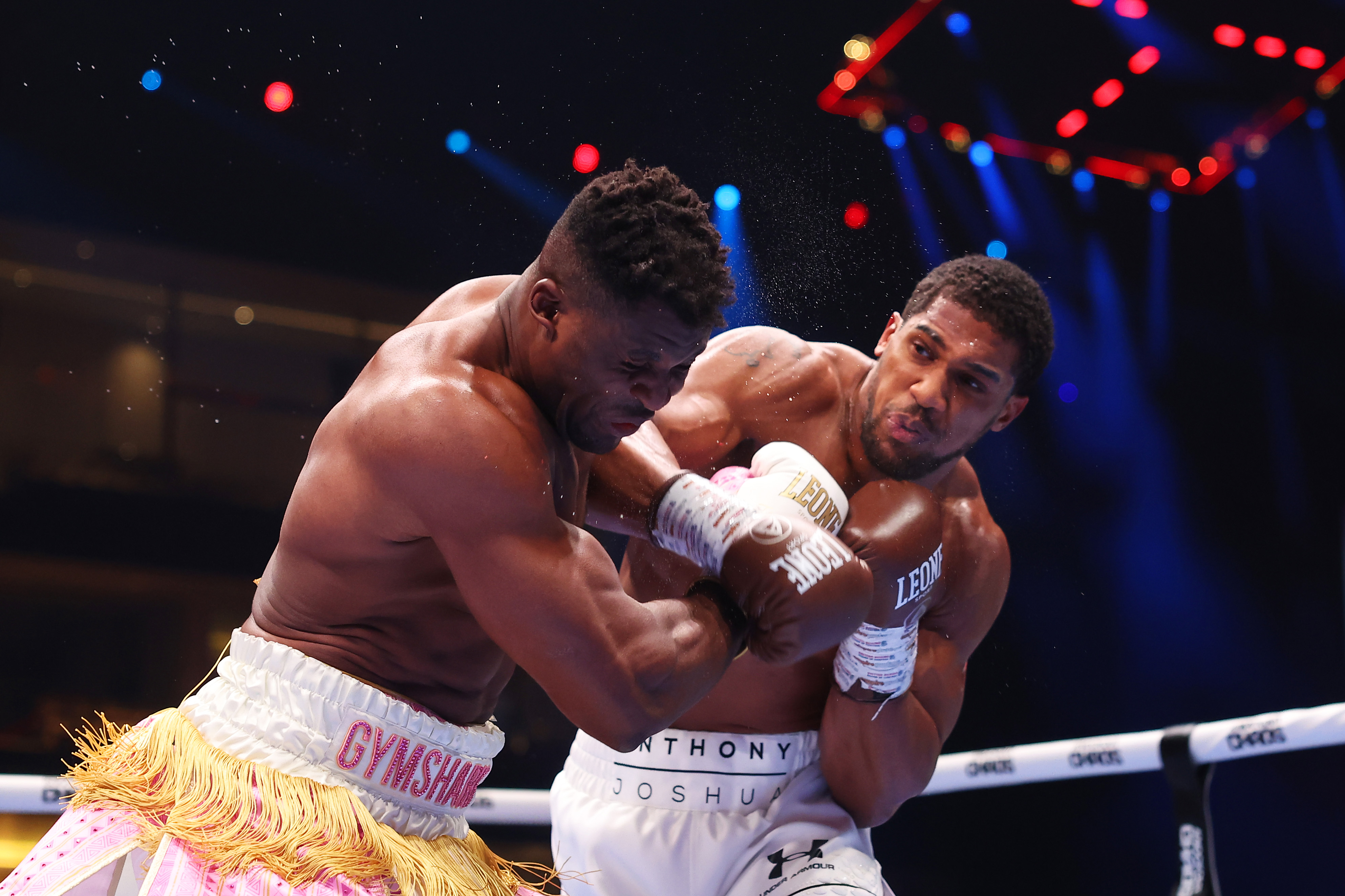 Jake Paul vs Joshua - Joshua displays power against major sporting ...