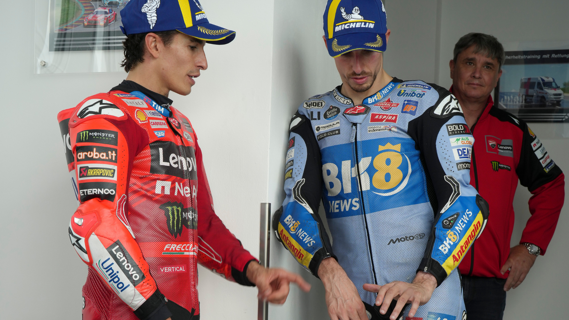 Álex Márquez y la 'pullita' hacia su hermano Marc tras su efusiva ...