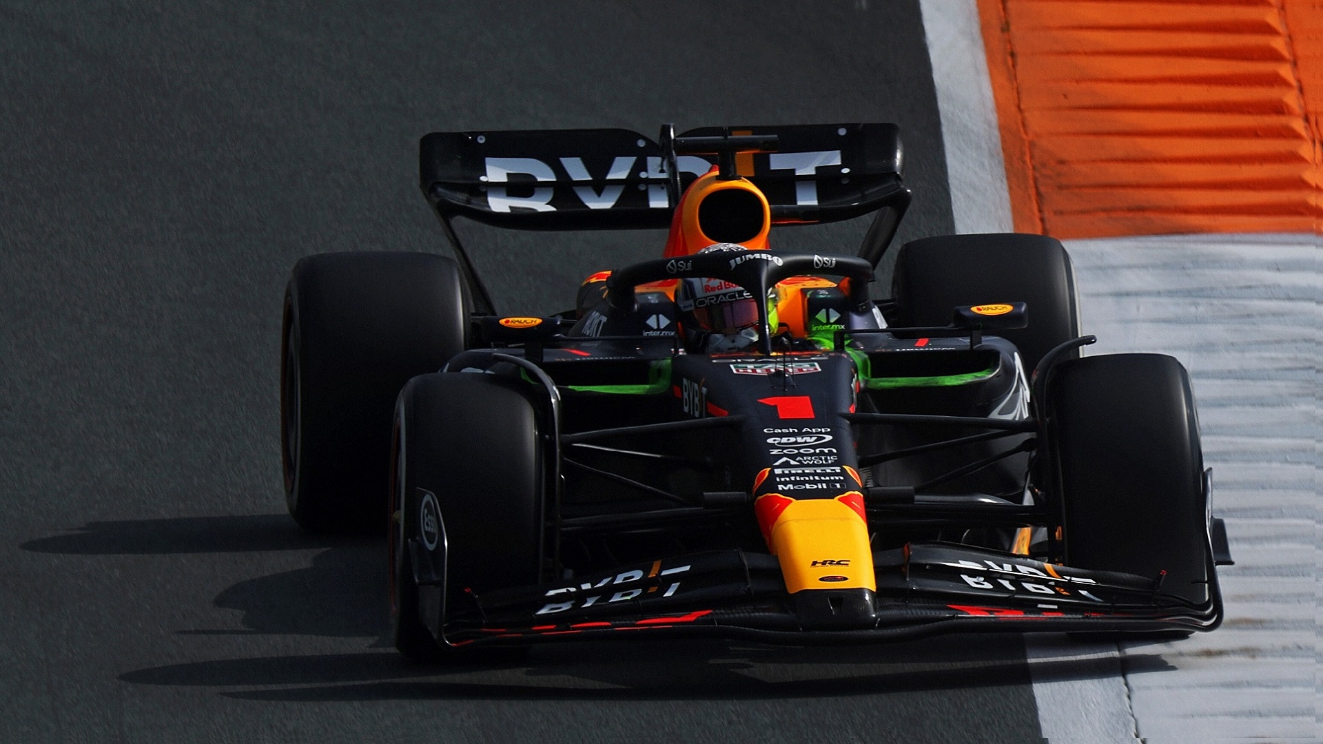 夏休み明け最初のオランダGP、FP1は地元フェルスタッペンが最速！元王者アロンソ＆ハミルトンが2－3、角田裕毅9番手｜F1 | DAZN News JP