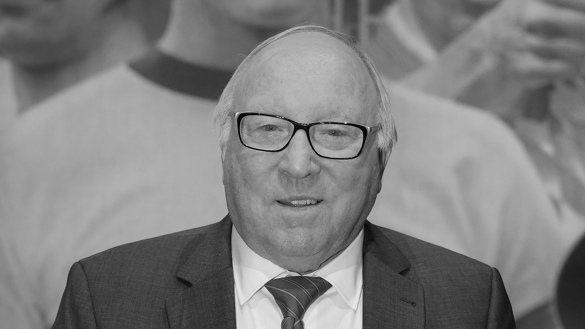 Fußball-Deutschland in tiefer Trauer: Uwe Seeler ist tot | DAZN News DE