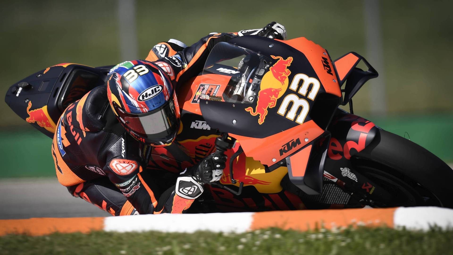 MotoGP im Livestream sehen: DAZN übertragt das Rennen heute live aus ...