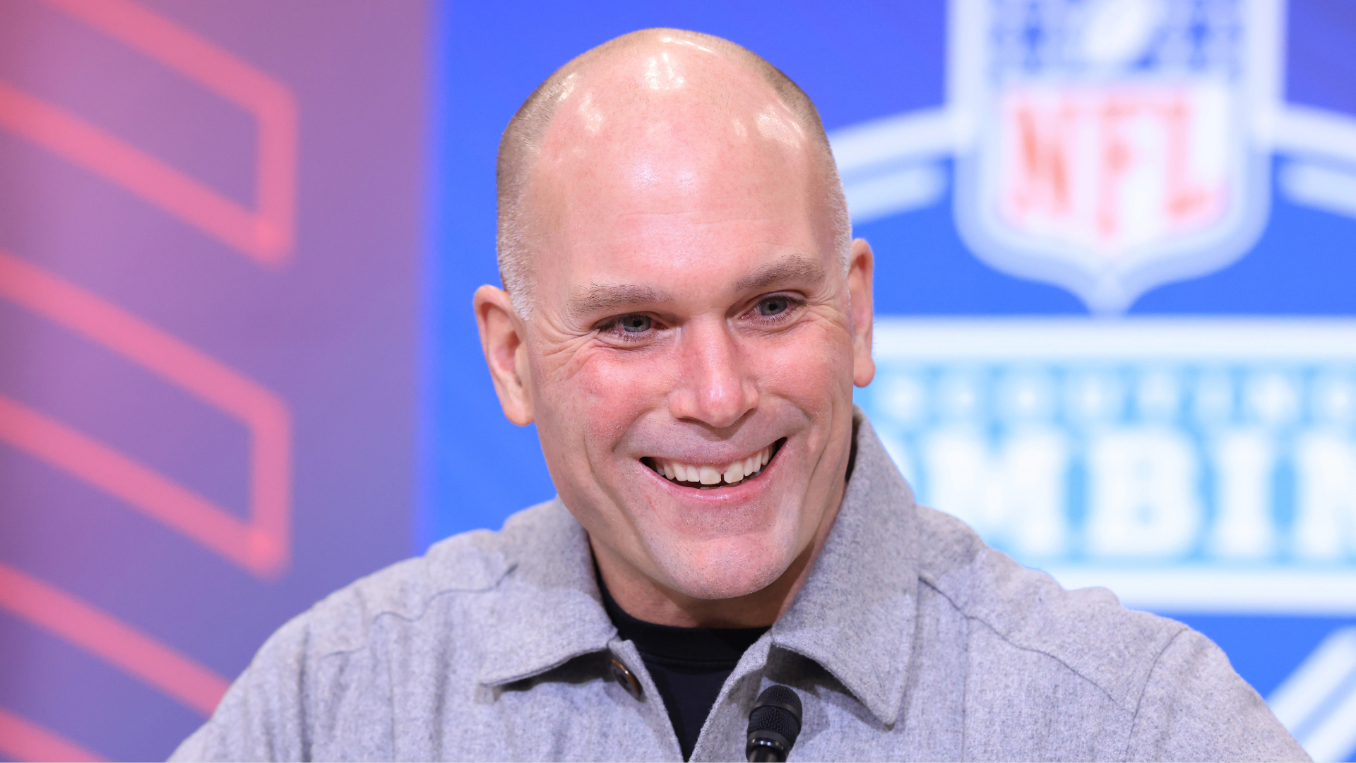 Lamar Jackson extension talk, Aaron Rodgers possible return headline ...