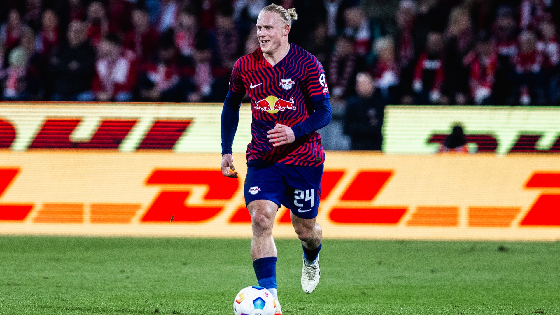 Fußball heute live: SC Freiburg vs. RB Leipzig | DAZN News DE