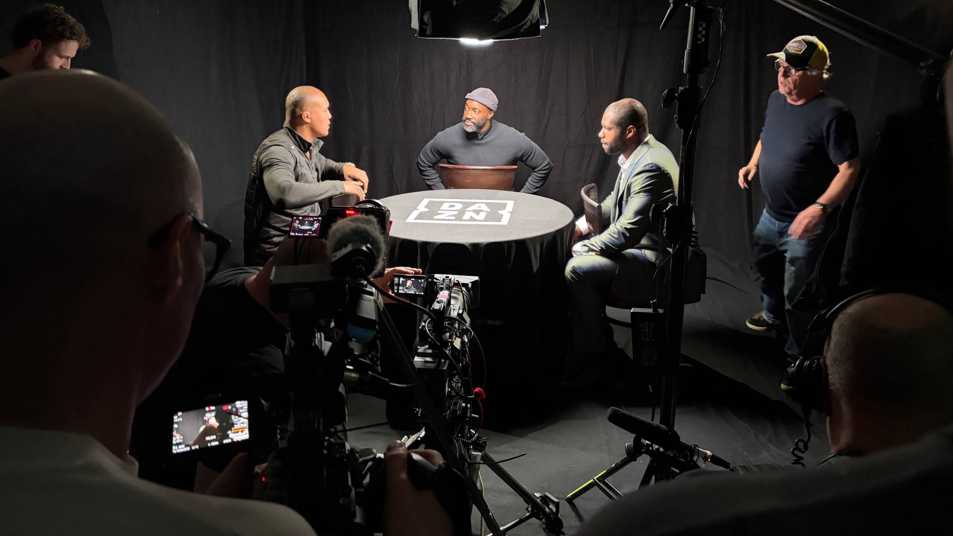 Wardley vs. Dubois - Behind the scenes of an intriguing and tense face ...