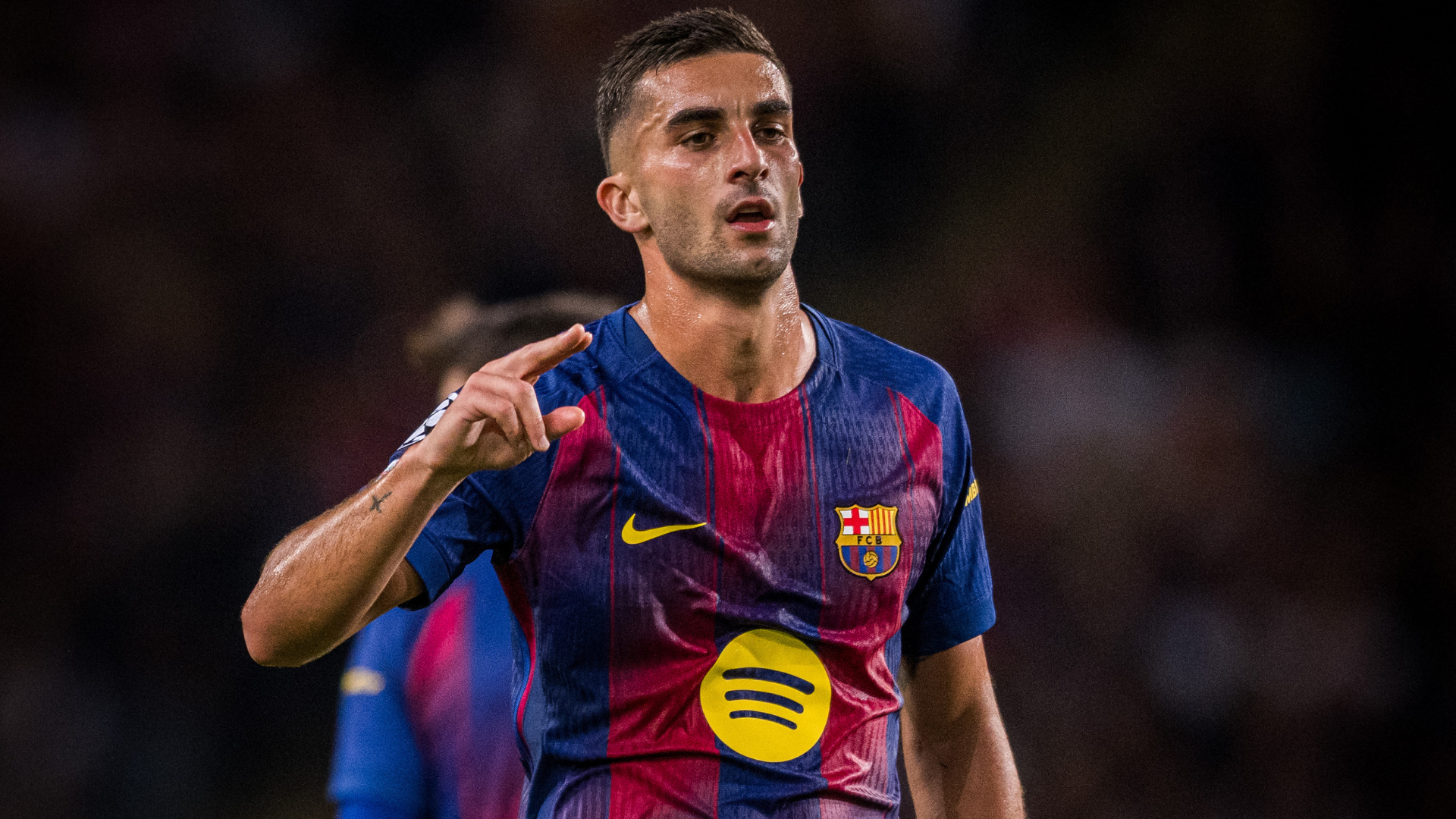 Ferran Torres aplaude a Luis Enrique tras su victoria ante el FC ...