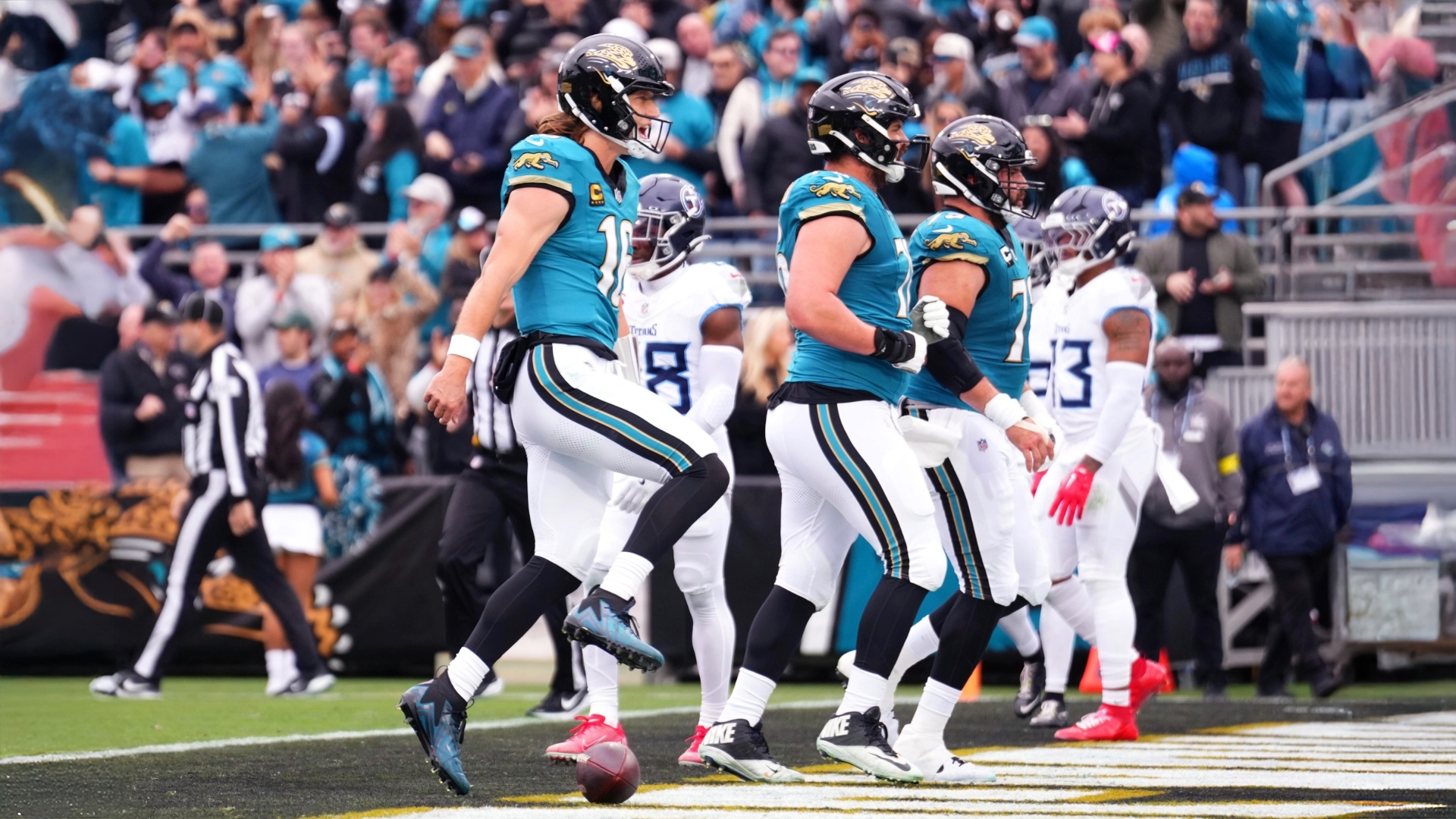 NFL Week 18 Early Game Halftime Scores: Falcons lead the Saints in key ...