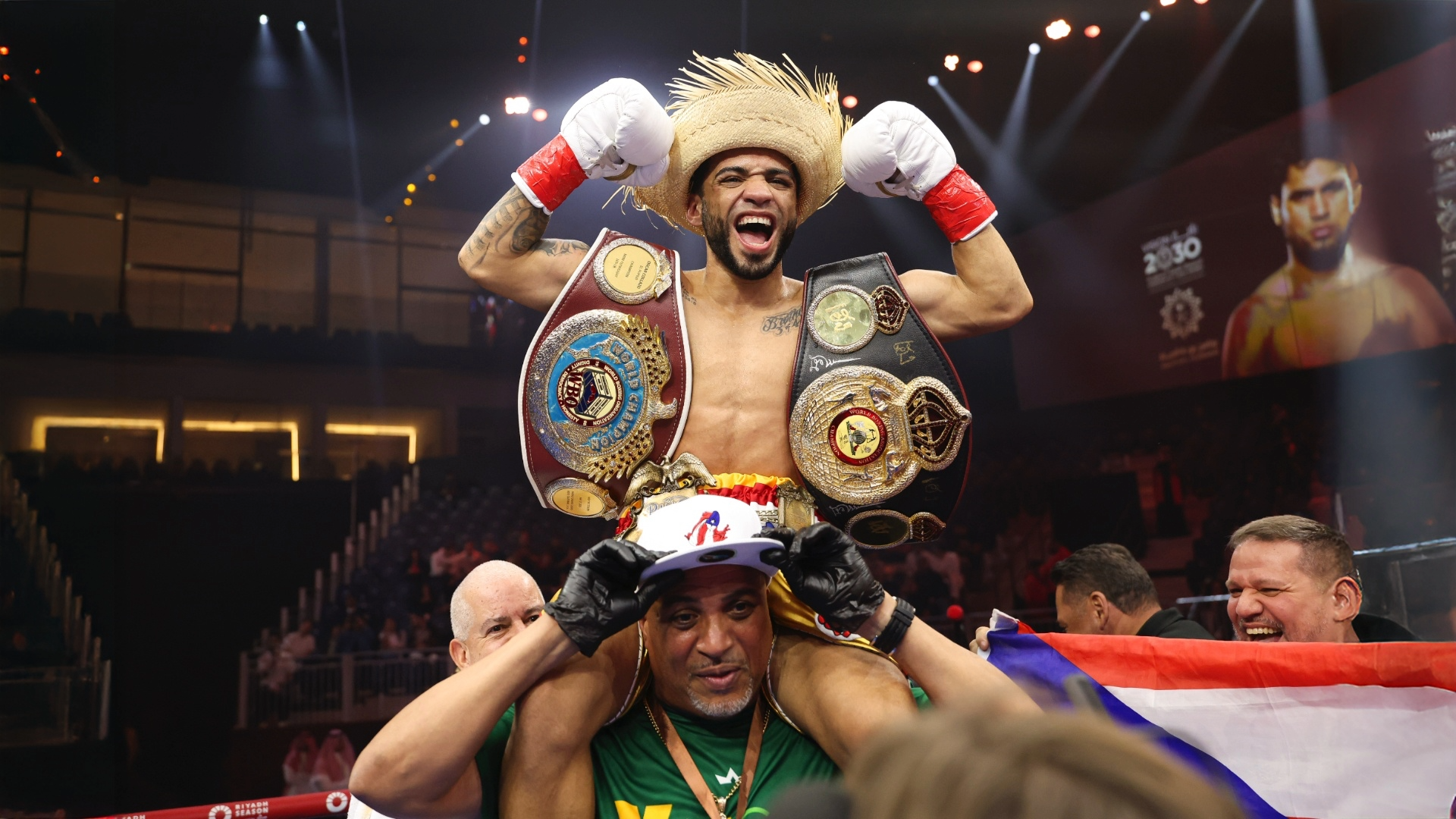 What time is the Oscar Collazo vs Jayson Vayson fight tonight ...