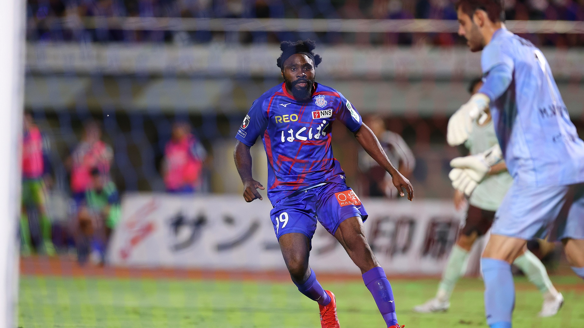 【動画】J2からアジアの頂へ！ 甲府のエースFWウタカ「皆さんのエネルギーを受け取って…」 ｜ AFCチャンピオンズリーグ | DAZN News JP