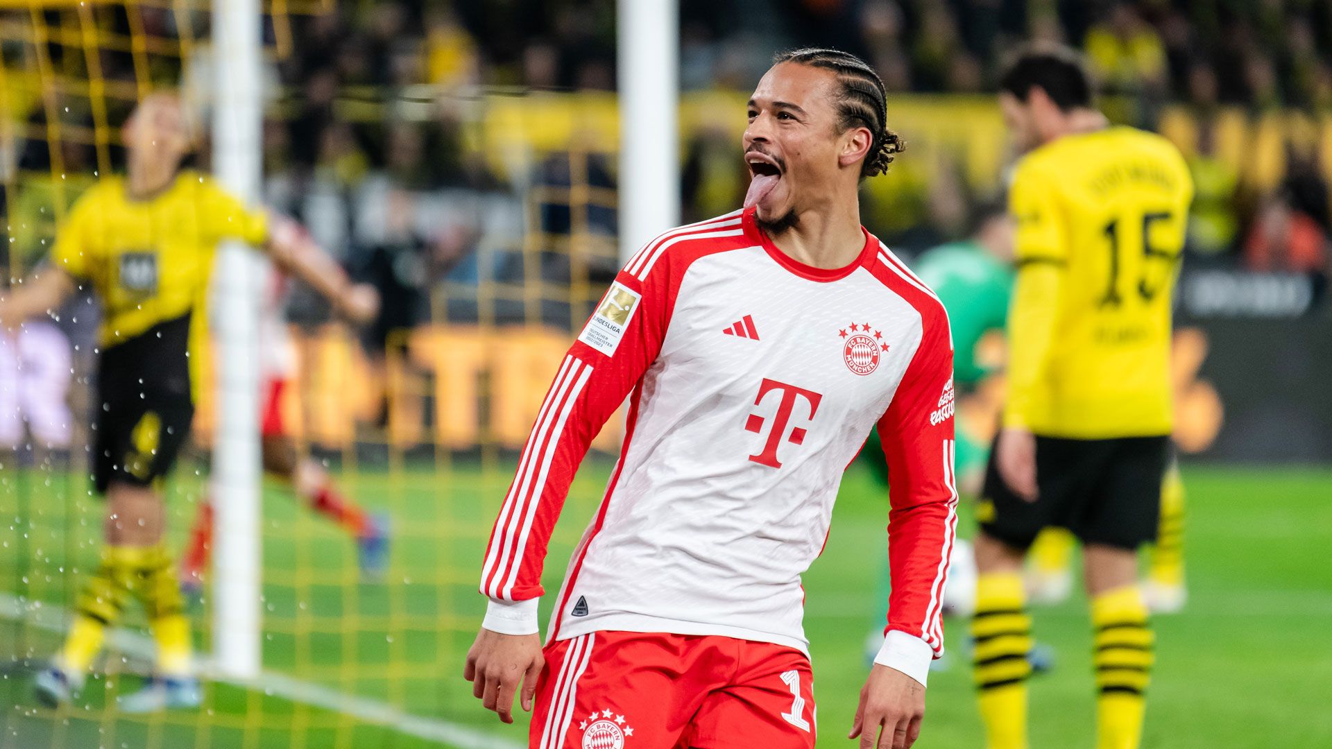 Fußball heute live im TV und LIVE-STREAM: BVB beim FC Bayern | DAZN News DE
