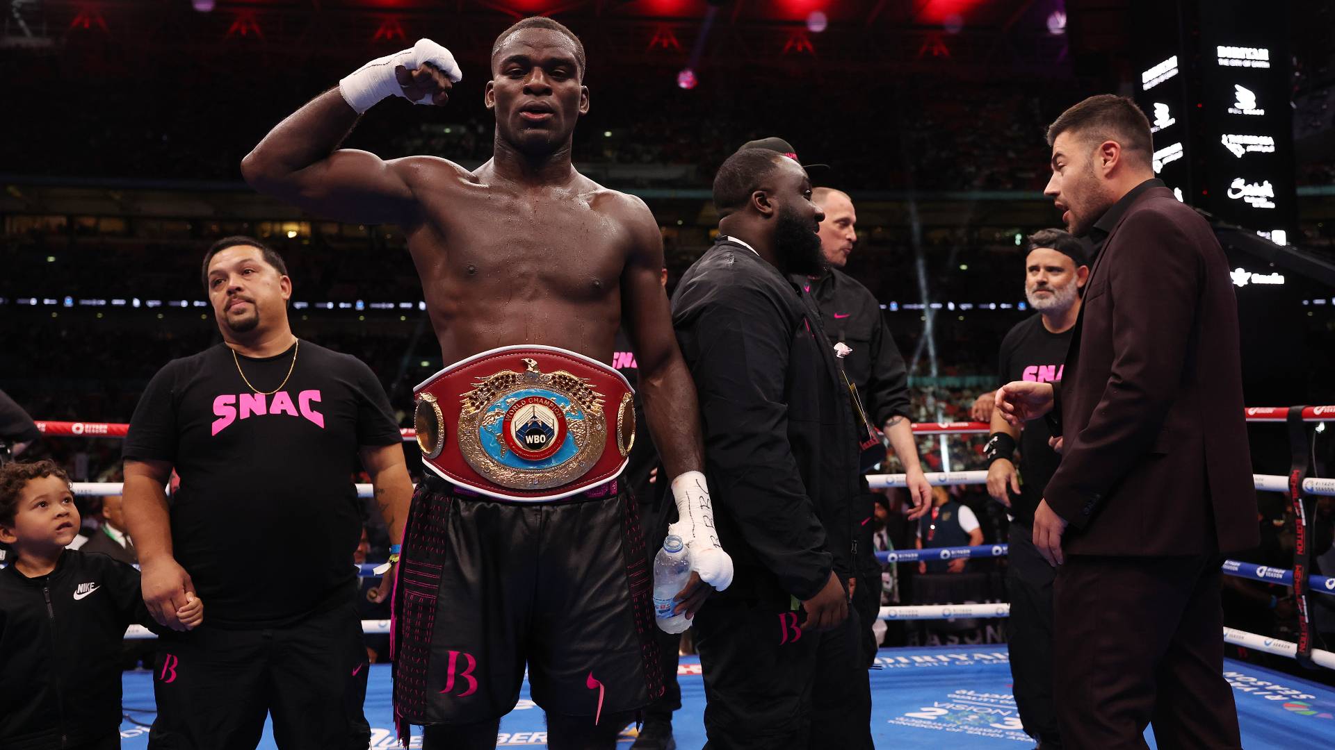 The slow burning star ready to explode and upstage Beterbiev vs Bivol ...