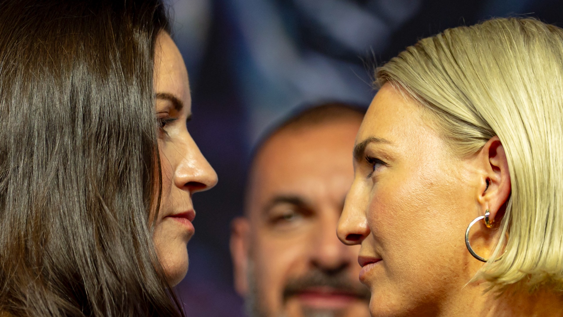 Mary Spencer vs. Mikaela Mayer: Who has the edge? | DAZN News US