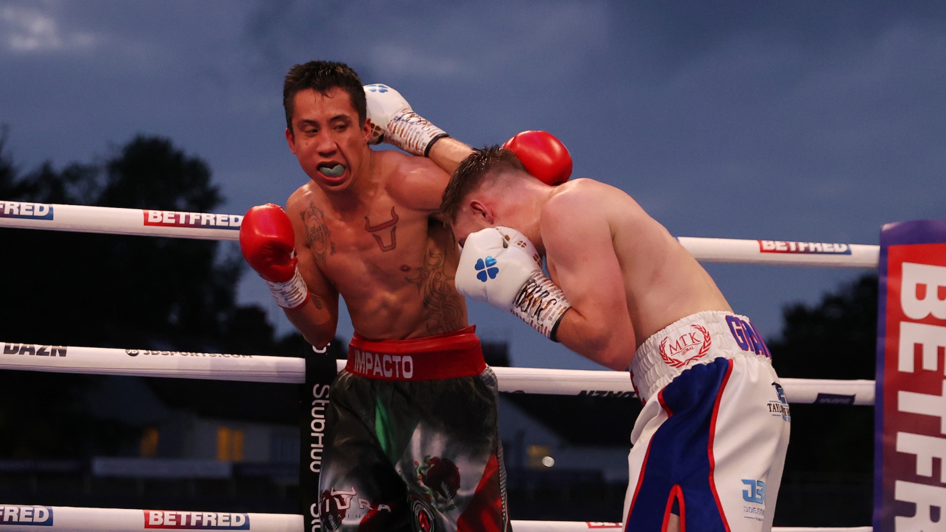 What time is the Jovanni Straffon vs. Jesus Bravo fight tonight ...