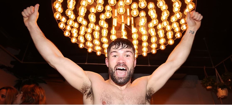 What time is John Ryder vs. Zach Parker tonight? Ringwalks, running ...