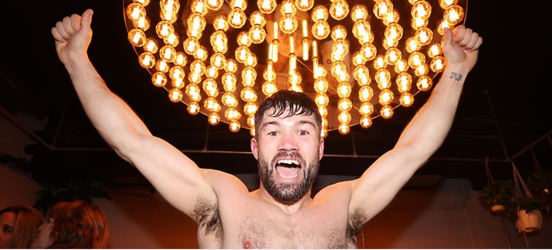 What time is John Ryder vs. Zach Parker tonight? Ringwalks, running ...