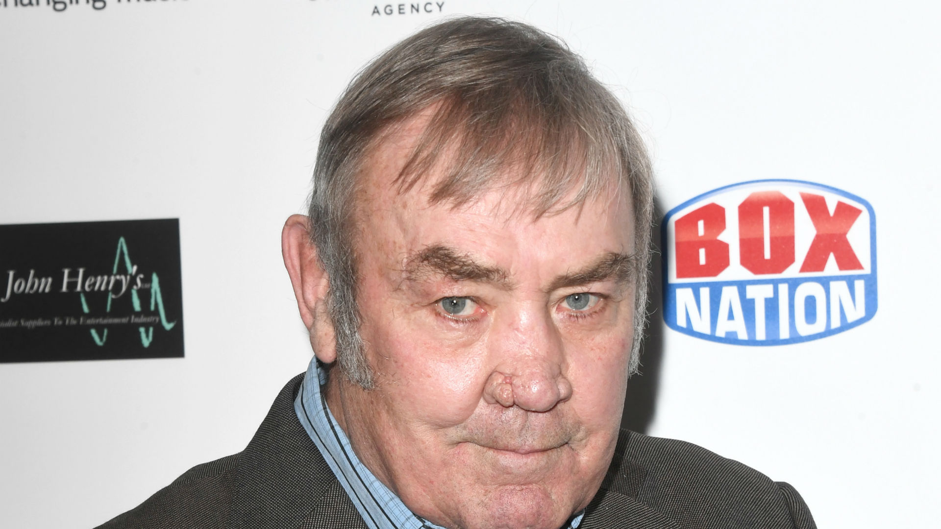 Alan Minter passes away at 69: Marvin Hagler, Frank Bruno and more pay ...