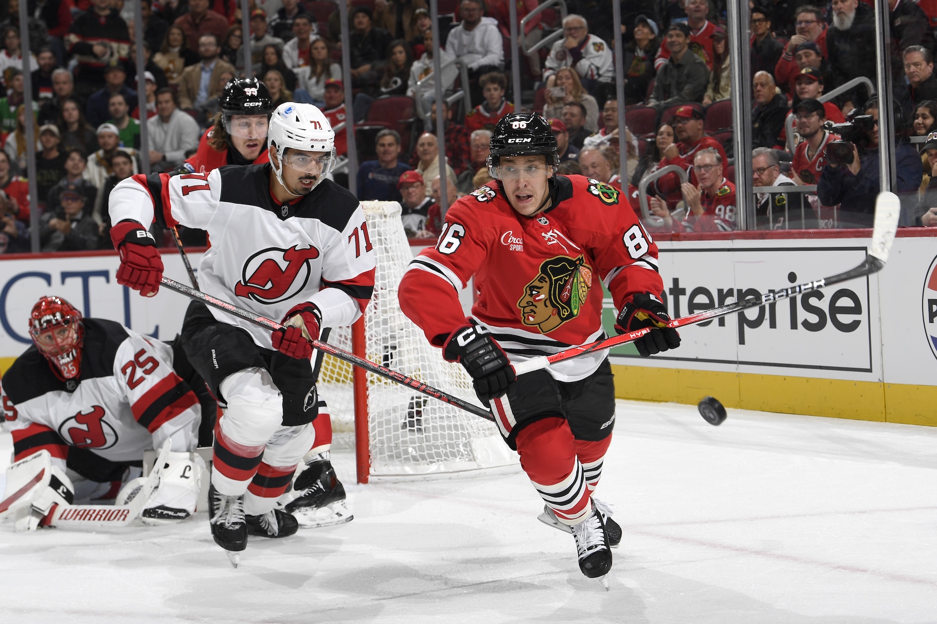 Star-Torwart vor Trade? New Jersey Devils prüfen Angebote | DAZN News DE