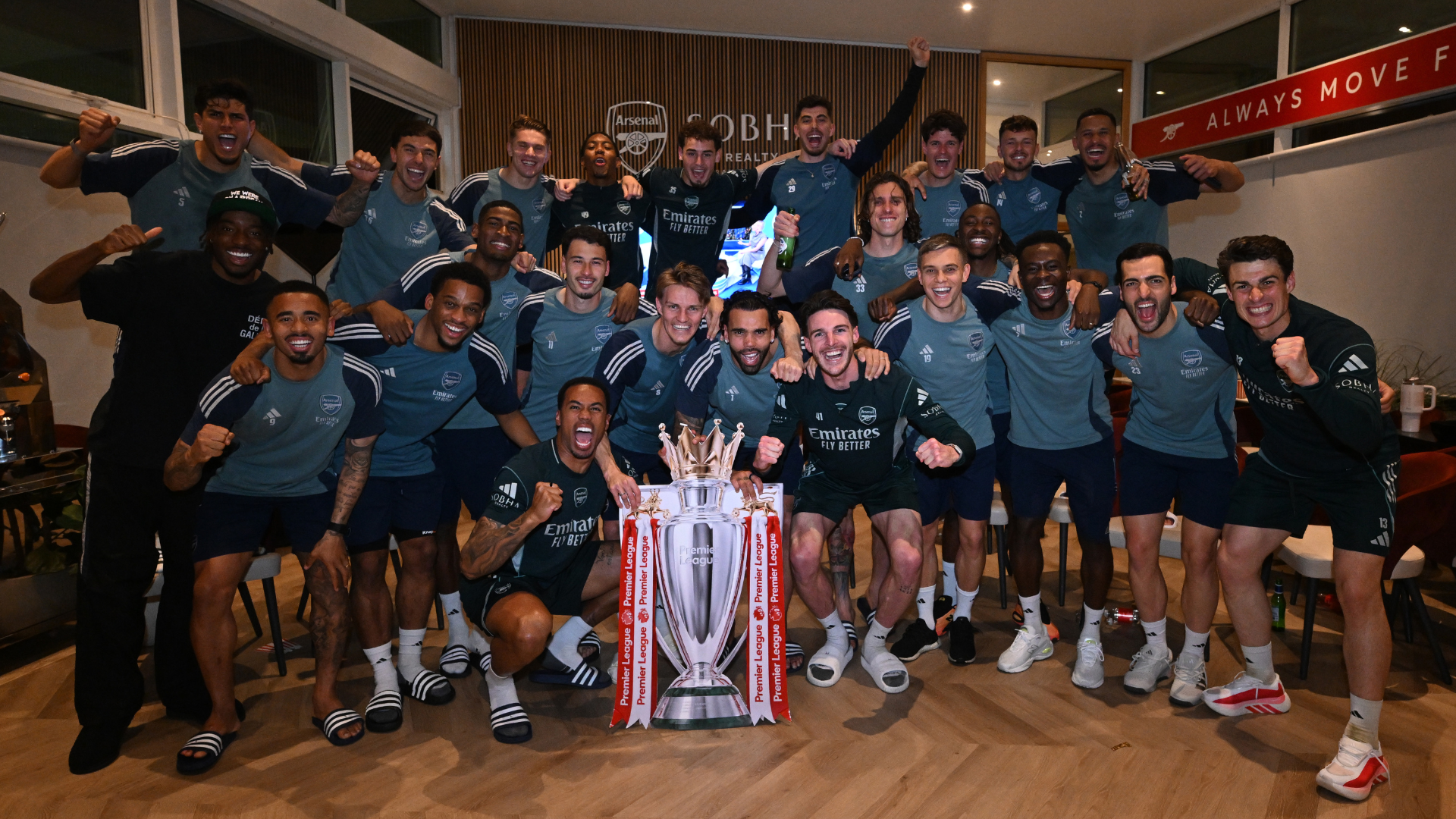 Arsenal é campeão da Premier League 22 anos depois! | DAZN Notícias PT