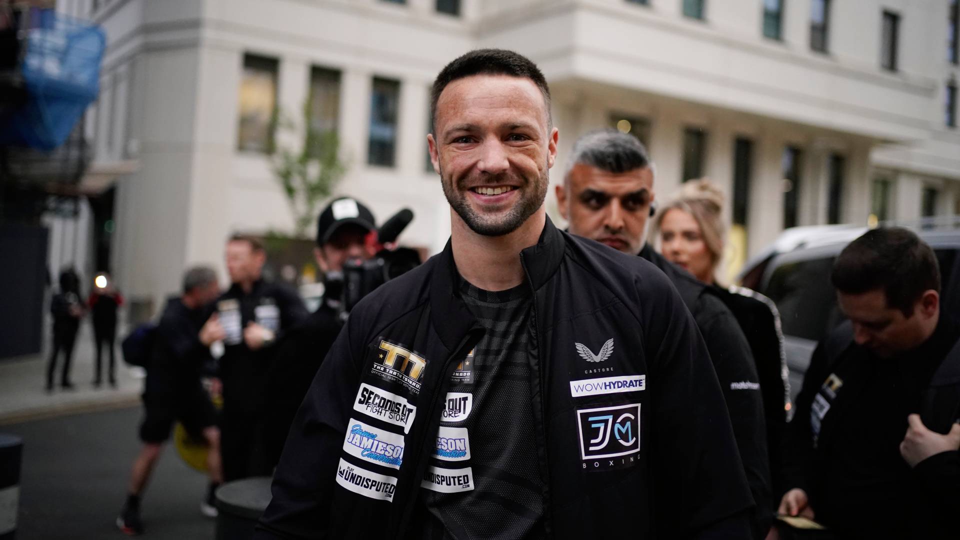 Josh Taylor se réjouit d'être « le chasseur » avant ses débuts en poids ...