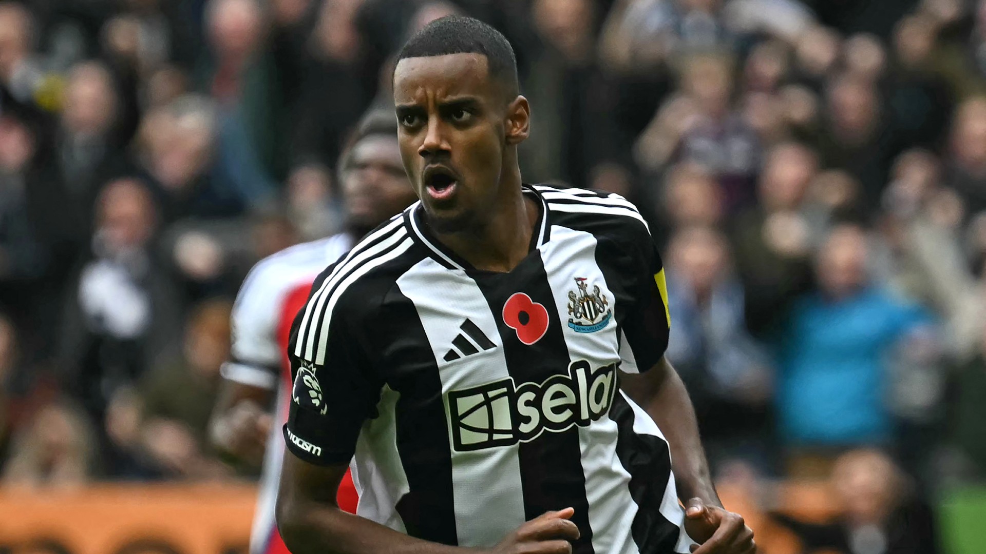 Former Newcastle player says Alexander Isak can do one thing to ease ...