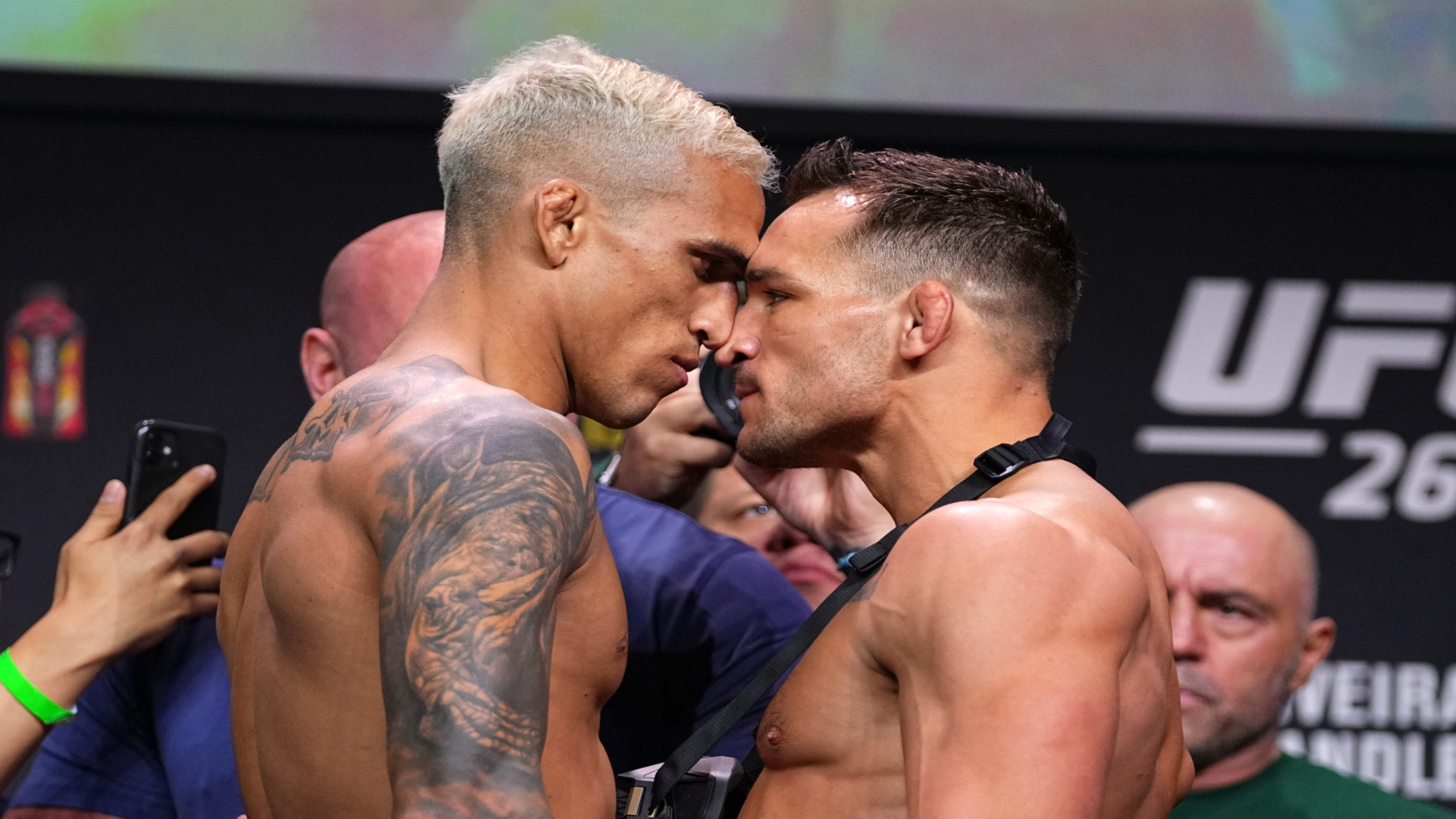 What time is the Charles Oliveira vs. Michael Chandler fight tonight? Cagewalks, running order ...