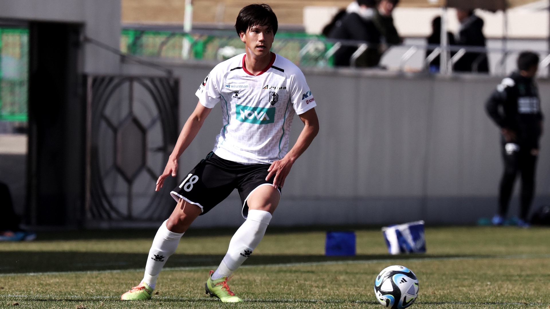 【動画】【3月度 J3月間MVPインタビュー】4試合3得点で月間MVP。在籍6年目・宮市剛のクラブに対する思い「プロ生活の中でも特別なチーム」｜ Jリーグ | DAZN News JP