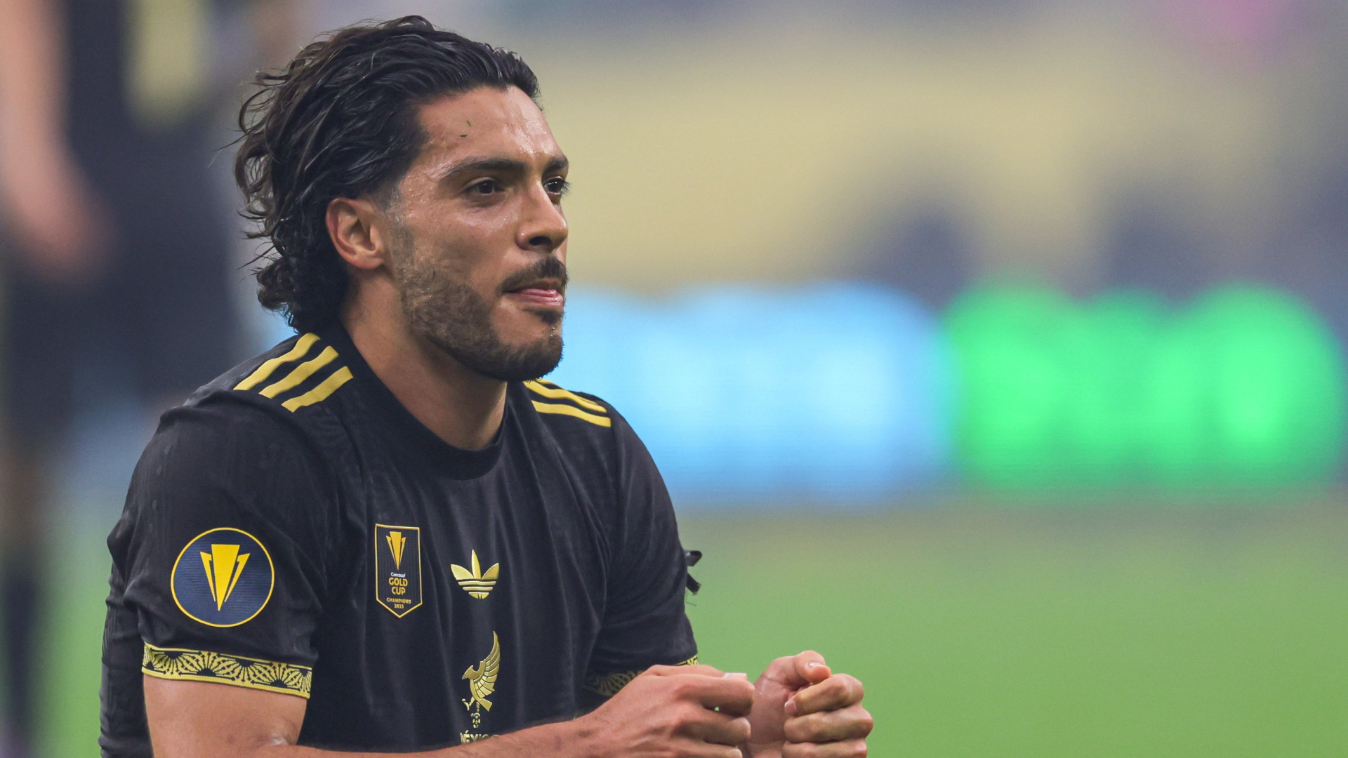 Raúl Jiménez y el emocionante homenaje a Diogo Jota en el día que se proclamó campeón de la Copa ...