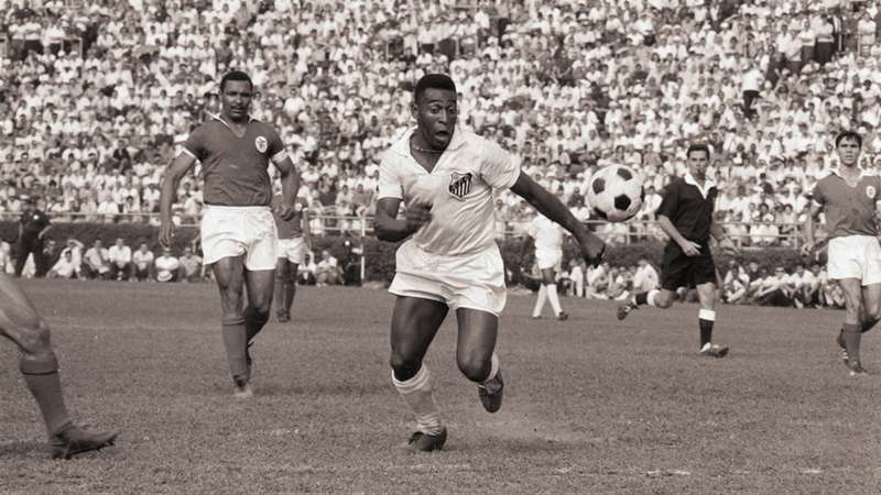 ¿Cuántos títulos ganó Pelé? | DAZN News España