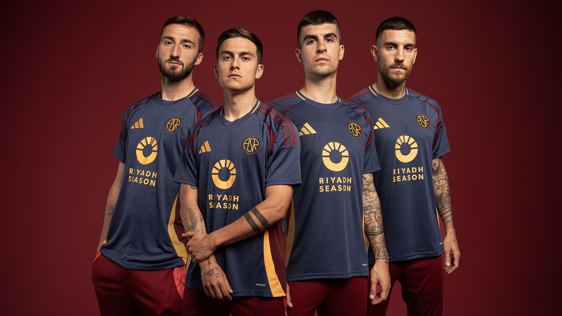 adidas e AS Roma presentano il Third Kit 2024/25: il monogramma "ASR ...