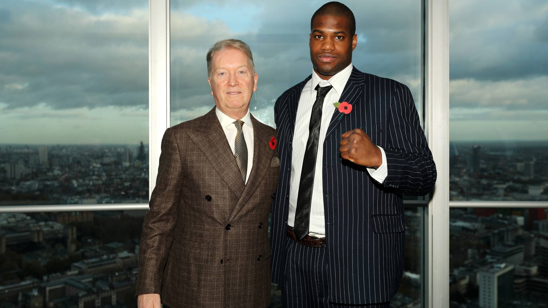 Frank Warren se moja y compara a Daniel Dubois con un mítico rival de ...